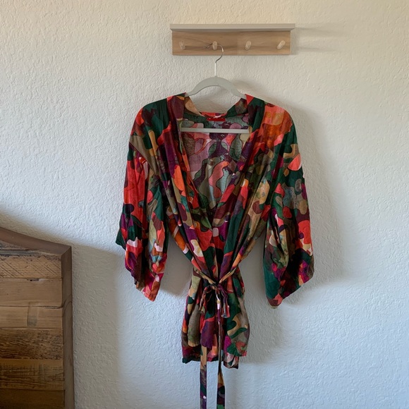 Natori | Sweaters | Josie Natori Abstract Tie Wrap Artist Coverup Shawl ...